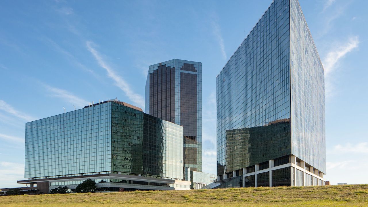 Feil Organization Inks Leases with 7 Tenants at Lakeway Center - Biz ...