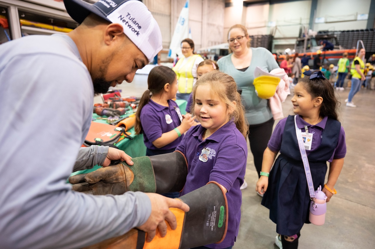 Junior League Brings Opportunities to Local Students - Biz New Orleans