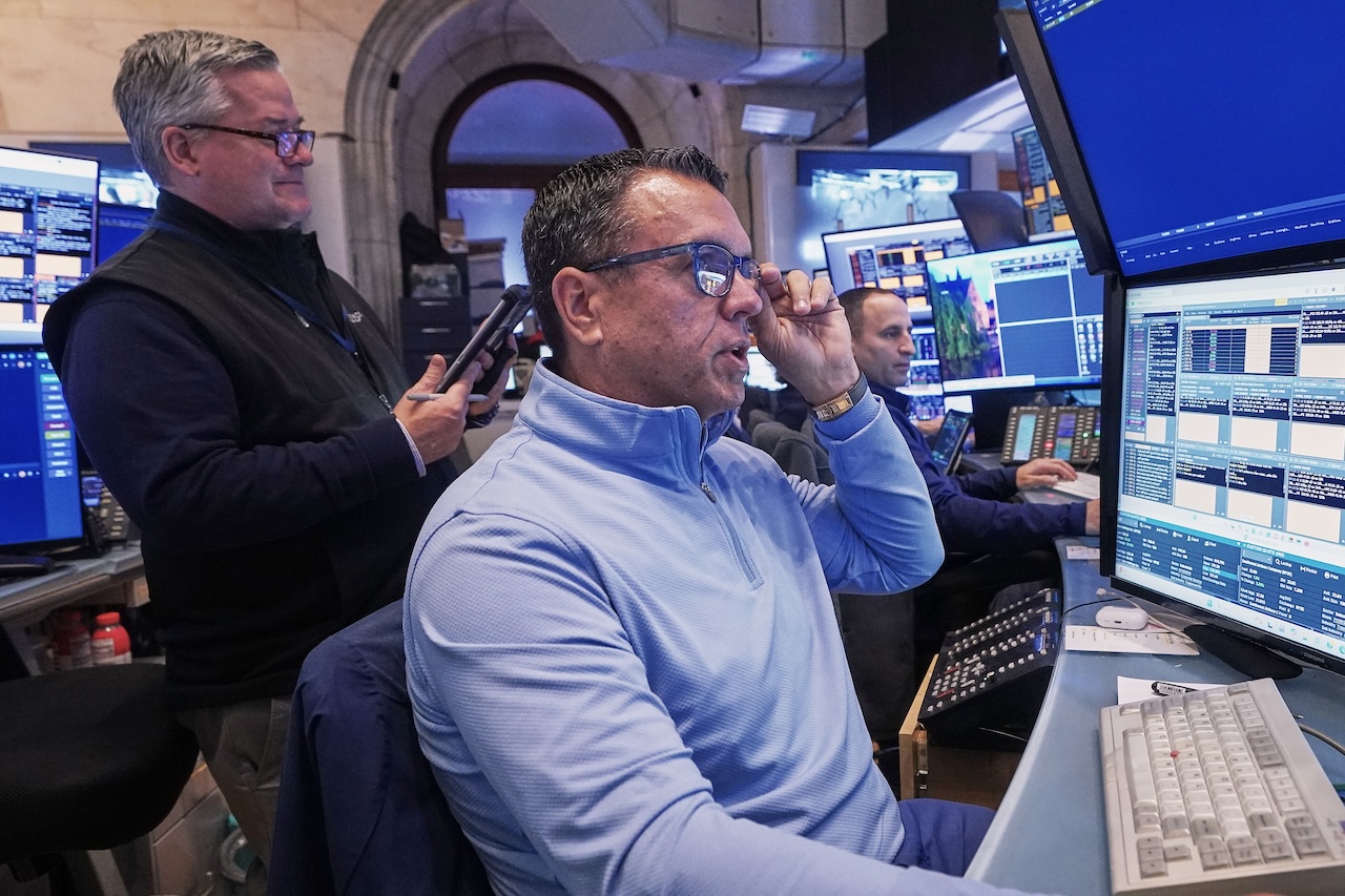 Tumbling Crypto Stocks Threaten Wall Street 5-day Streak - Biz New Orleans